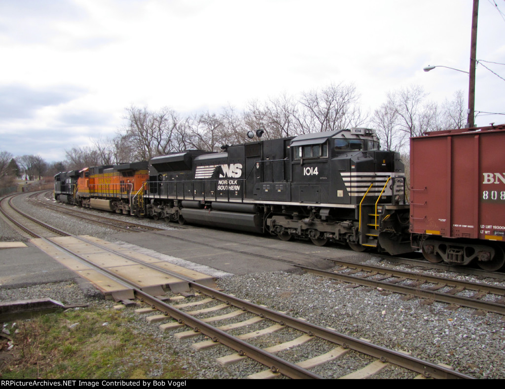 NS 1014 and BNSF 4181